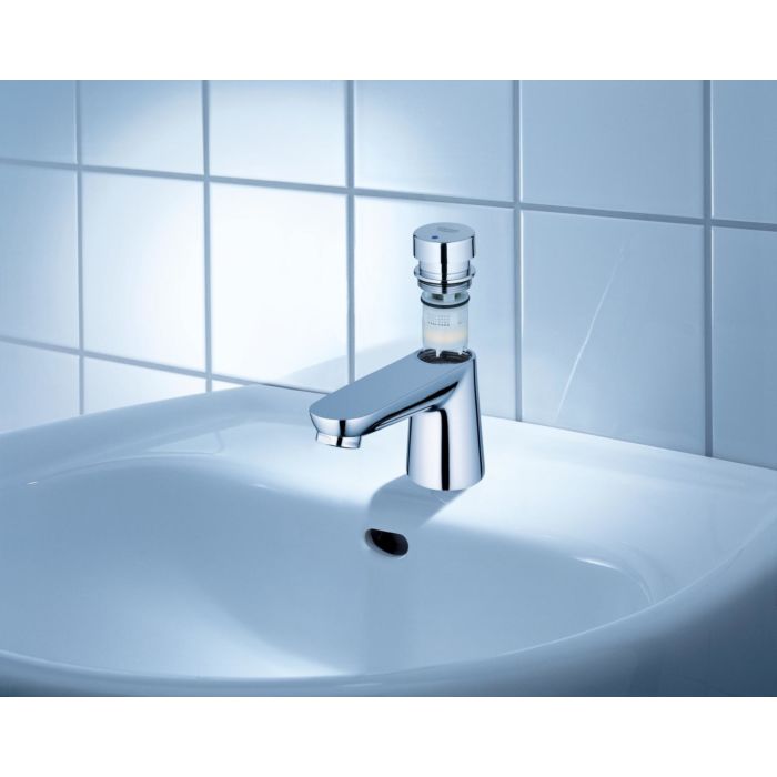 GROHE Self-closing pillar tap 1/2"
